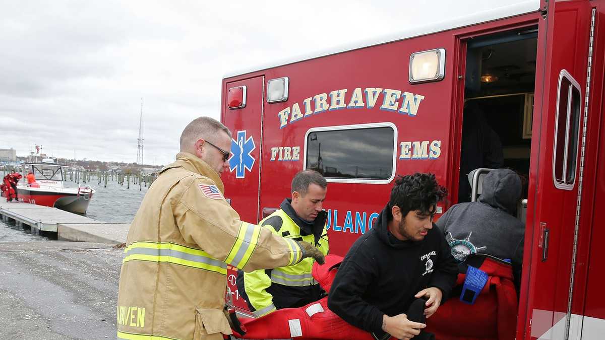 6 rescued from sinking fishing boat off Massachusetts coast