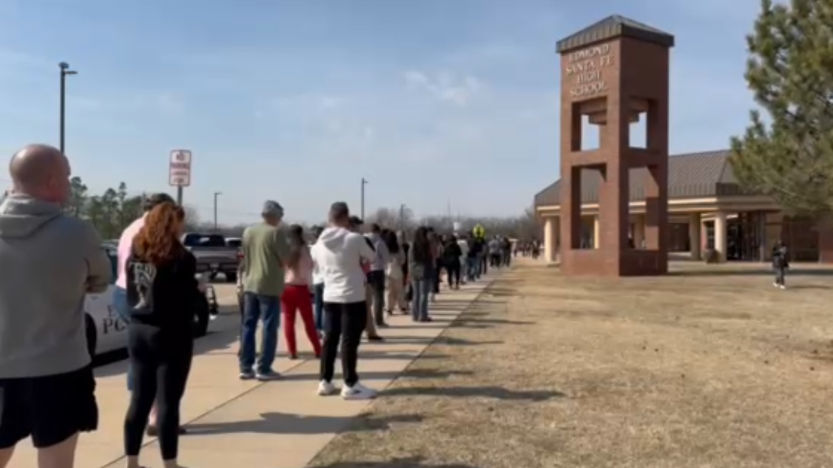 Edmond Santa Fe goes on lockdown as police investigate threat