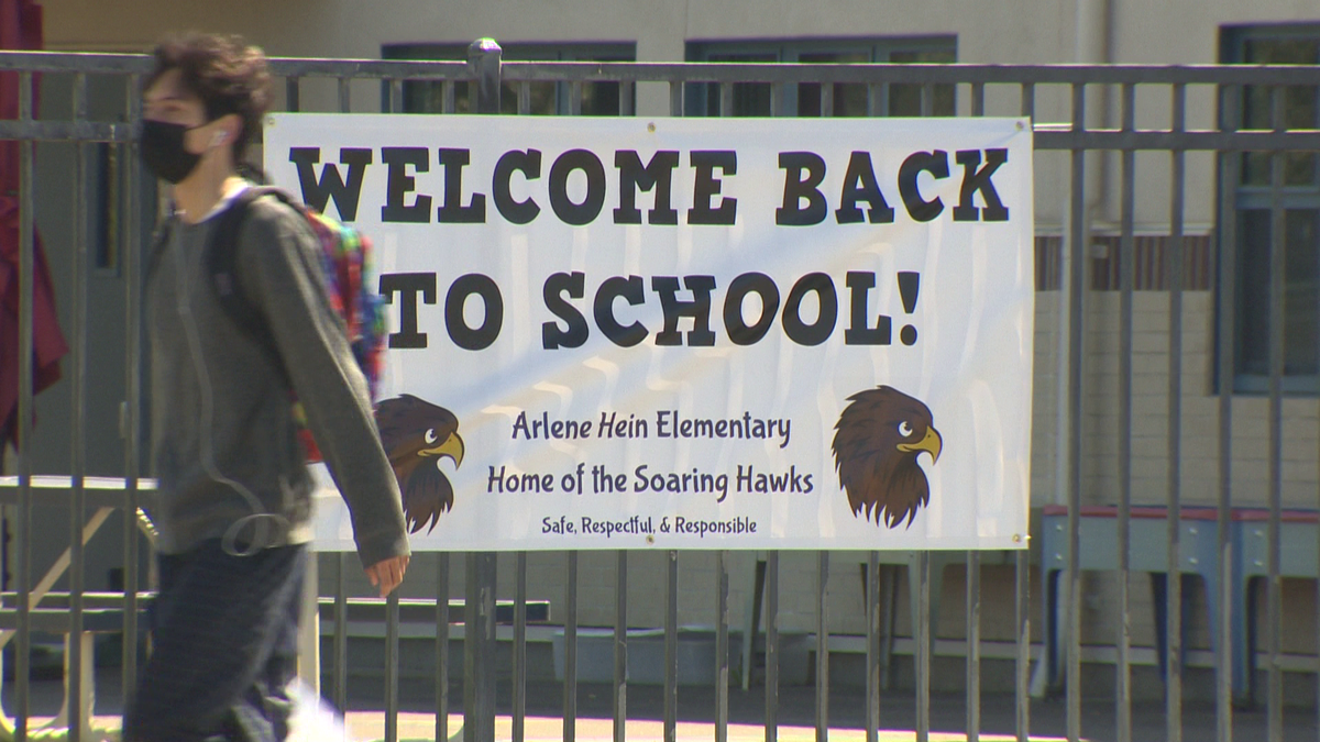 1 year later, Elk Grove Unified students return to in-person classes