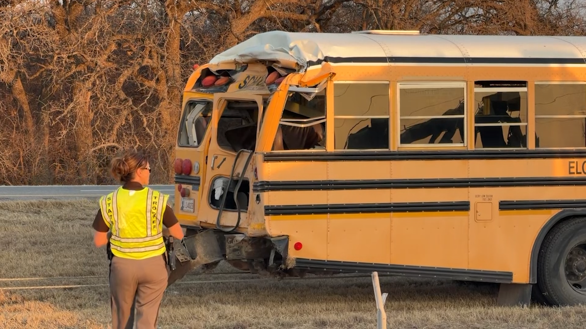 Elgin school bus and semitruck crash injures 14 on Interstate 44