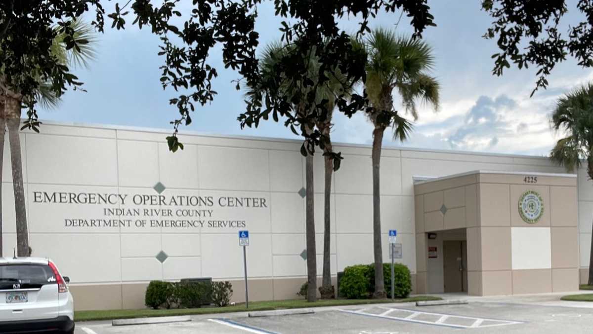 Emergency officials in Indian River County, Florida preparing for ...