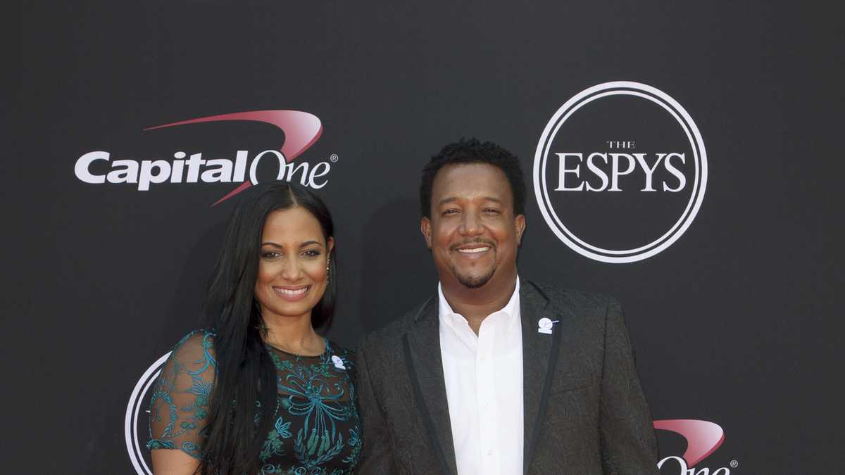See the Boston sports stars on the ESPYS Red Carpet