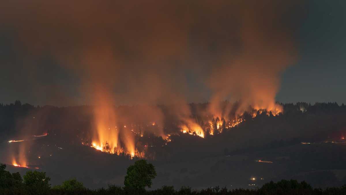 Estrada Fire: Evacuations Ordered After Prescribed Burn Jumps ...
