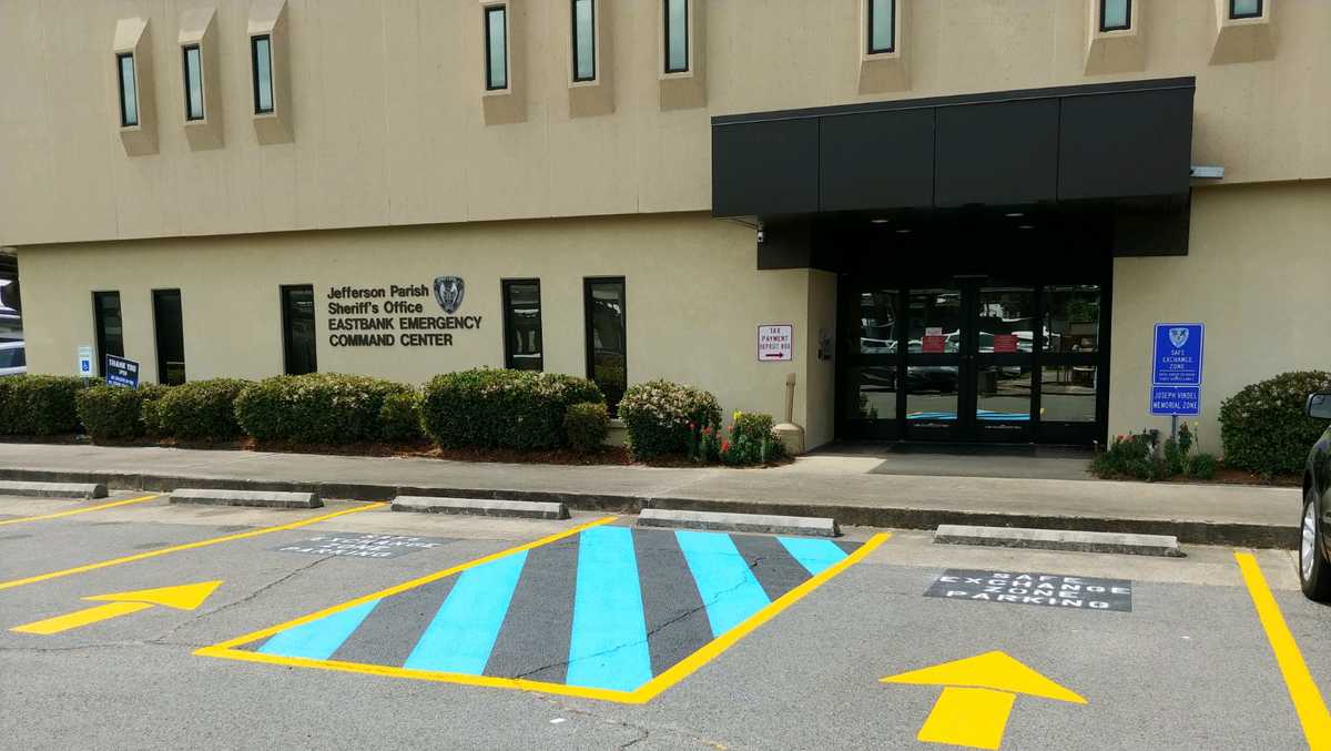 JPSO creates 'safe space' outside station for internet purchase exchanges