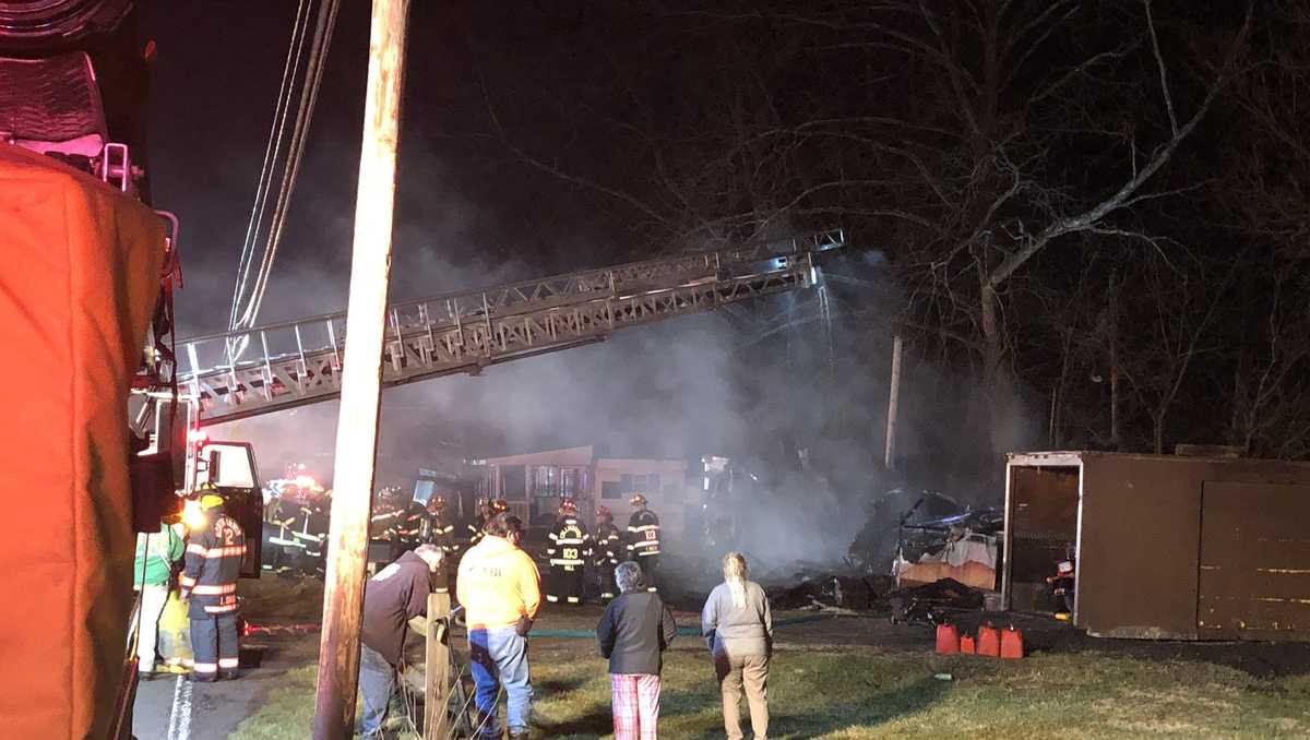 Explosion, fire destroys mobile home in Westmoreland County