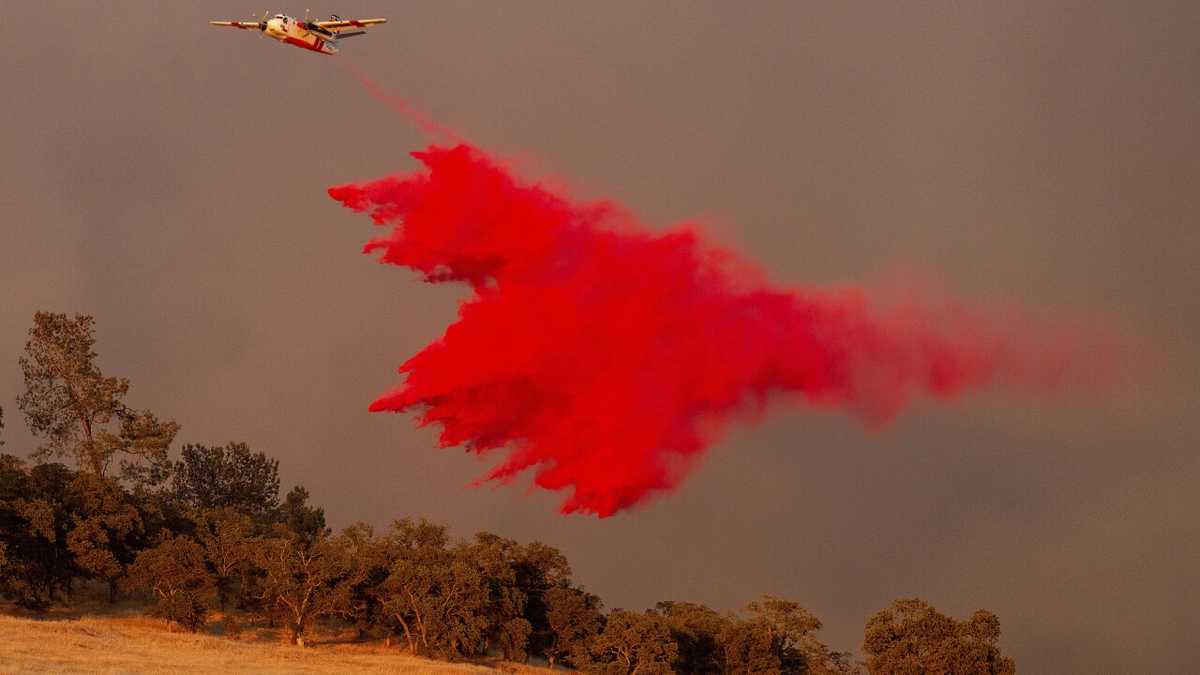 Ca. firefighters gain on blazes but brace for troublesome hot weather