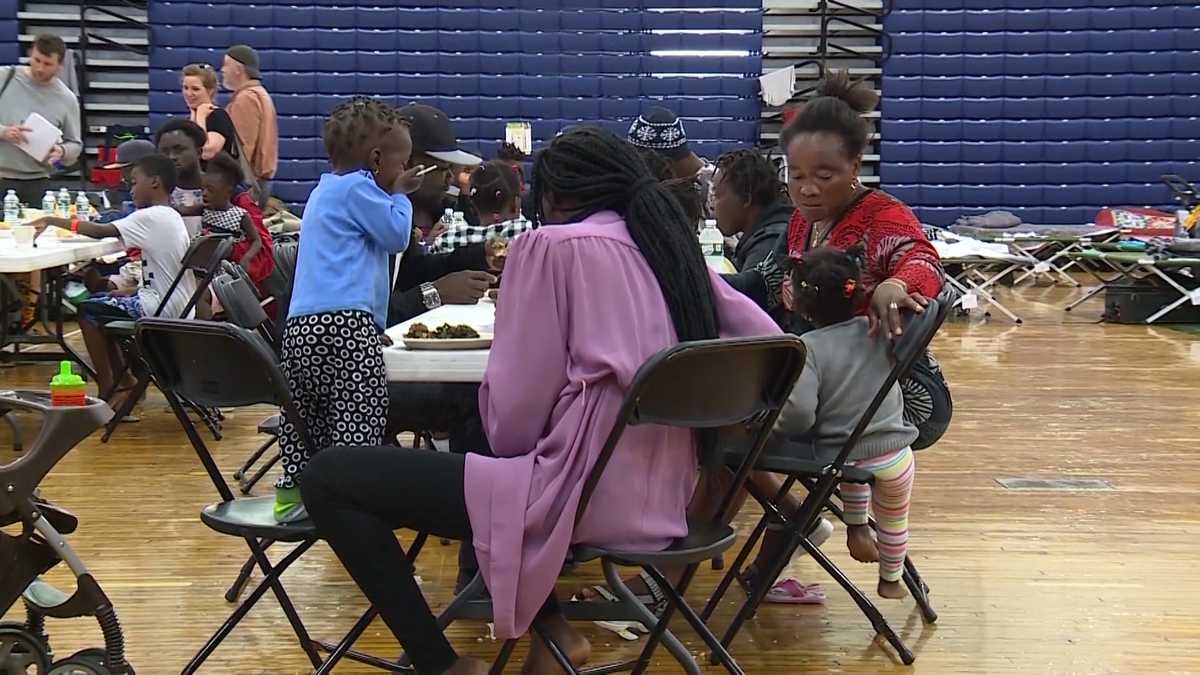 Stephen, Tabitha King donation boosts asylum seekers fund past $500,000 Stephen, Tabitha King donation boosts asylum seekers fund past $500,000