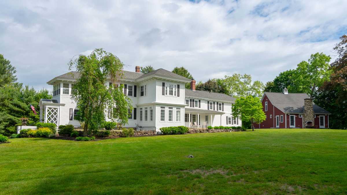 Two house compound on market in Weston for $2.09M