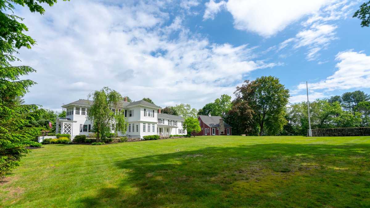 Two house compound on market in Weston for $2.09M
