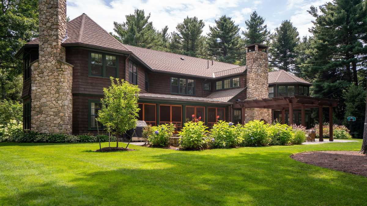 Custom 12,000-square-foot home on market in Weston for $5.99M