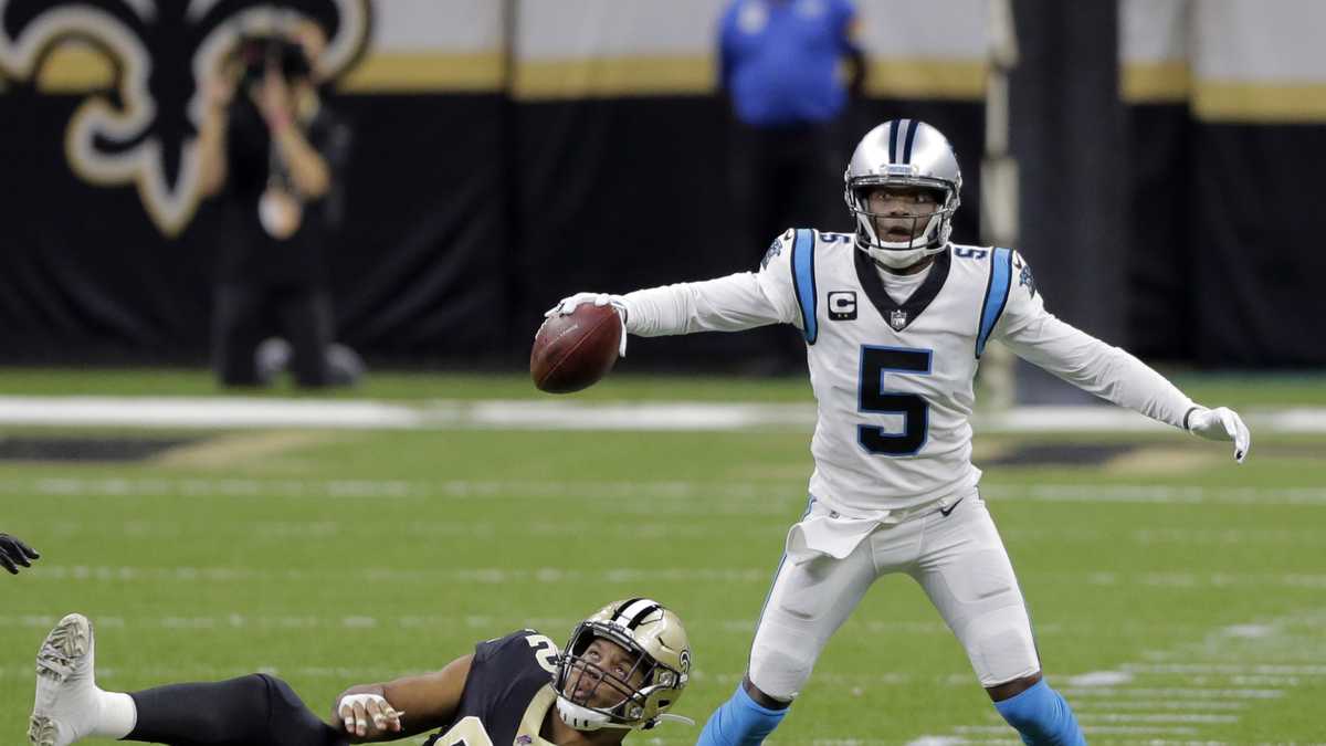 PHOTO GALLERY: Saints beat Panthers 27-24