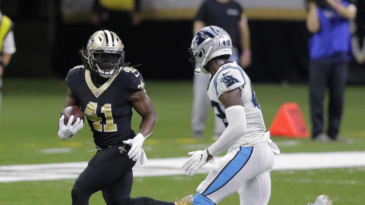PHOTO GALLERY: Saints beat Panthers 27-24