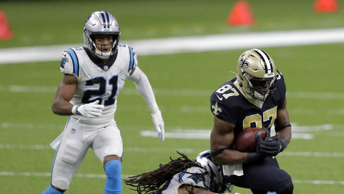 PHOTO GALLERY: Saints beat Panthers 27-24