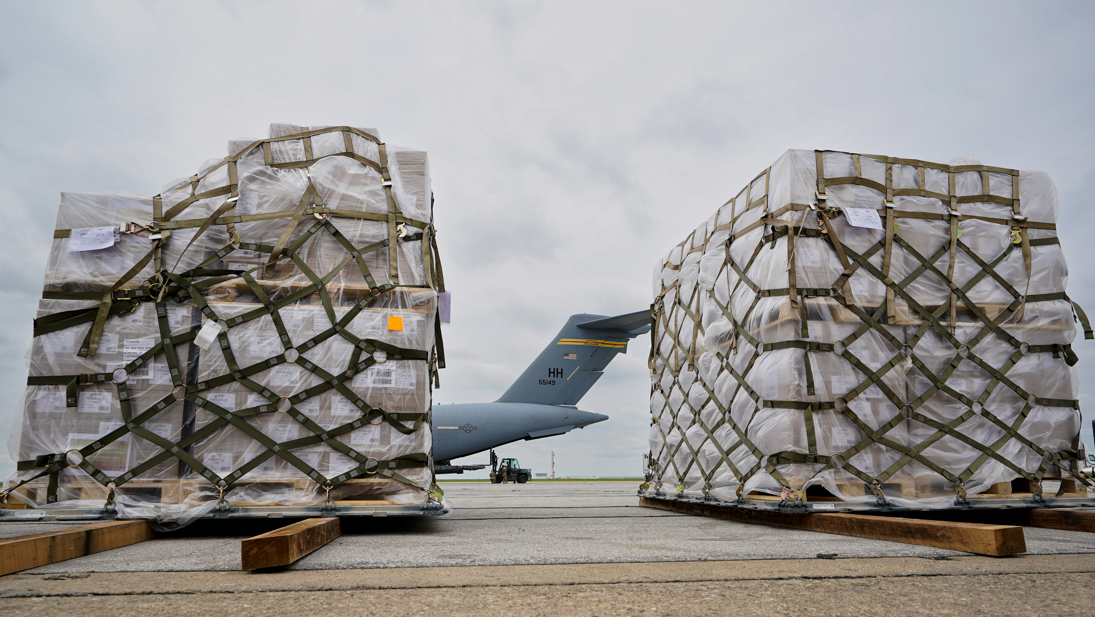 First emergency baby formula shipment arrives in U.S.