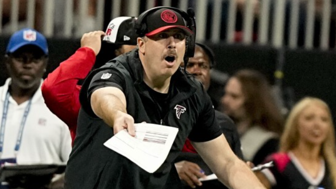 Atlanta Falcons fire coach Arthur Smith after third-straight losing season