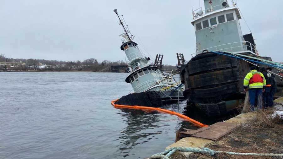 Crews respond to listing tugboat in Fall River channel