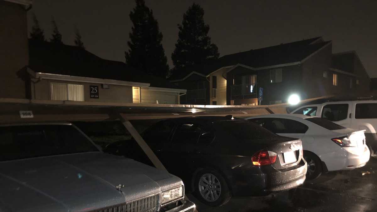 Carport collapses, falls on top of cars in Antelope amid winter storm