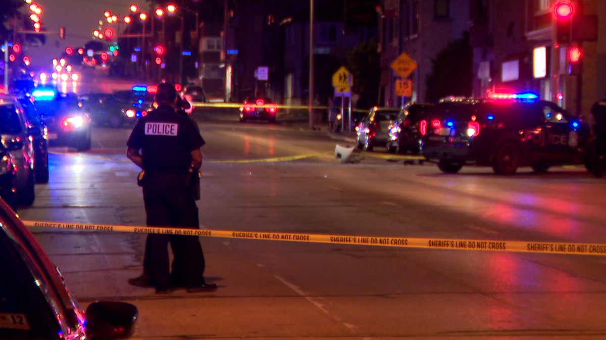 Milwaukee police chase ends in crash, innocent driver killed and ...