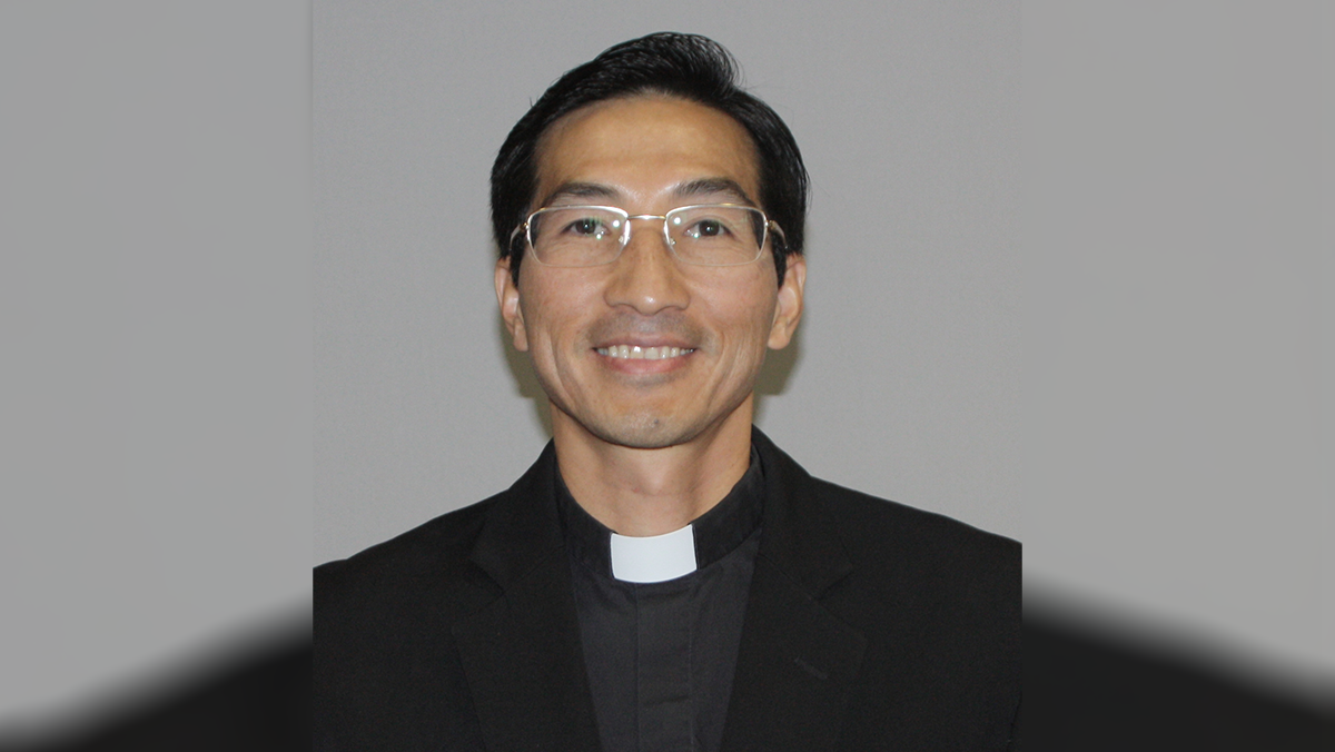 Oklahoma priest dies days after falling through church ceiling