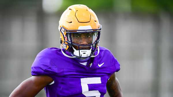 PHOTO GALLERY: LSU Tigers put on the shoulder pads for the first time ...