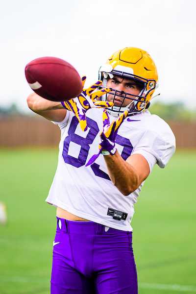 PHOTO GALLERY: LSU Tigers put on the shoulder pads for the first time ...