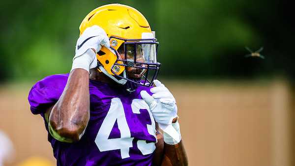 PHOTO GALLERY: LSU Tigers put on the shoulder pads for the first time ...