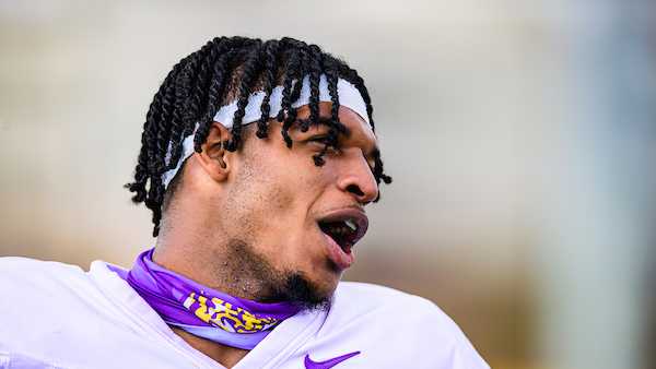 PHOTO GALLERY: LSU Tigers put on the shoulder pads for the first time ...