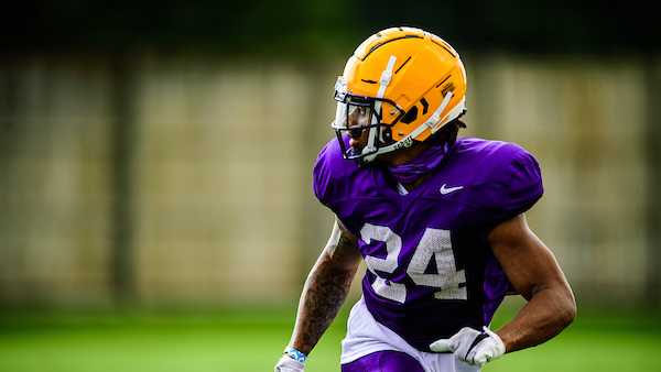 PHOTO GALLERY: LSU Tigers put on the shoulder pads for the first time ...
