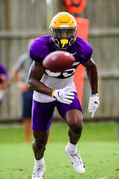 PHOTO GALLERY: LSU Tigers put on the shoulder pads for the first time ...