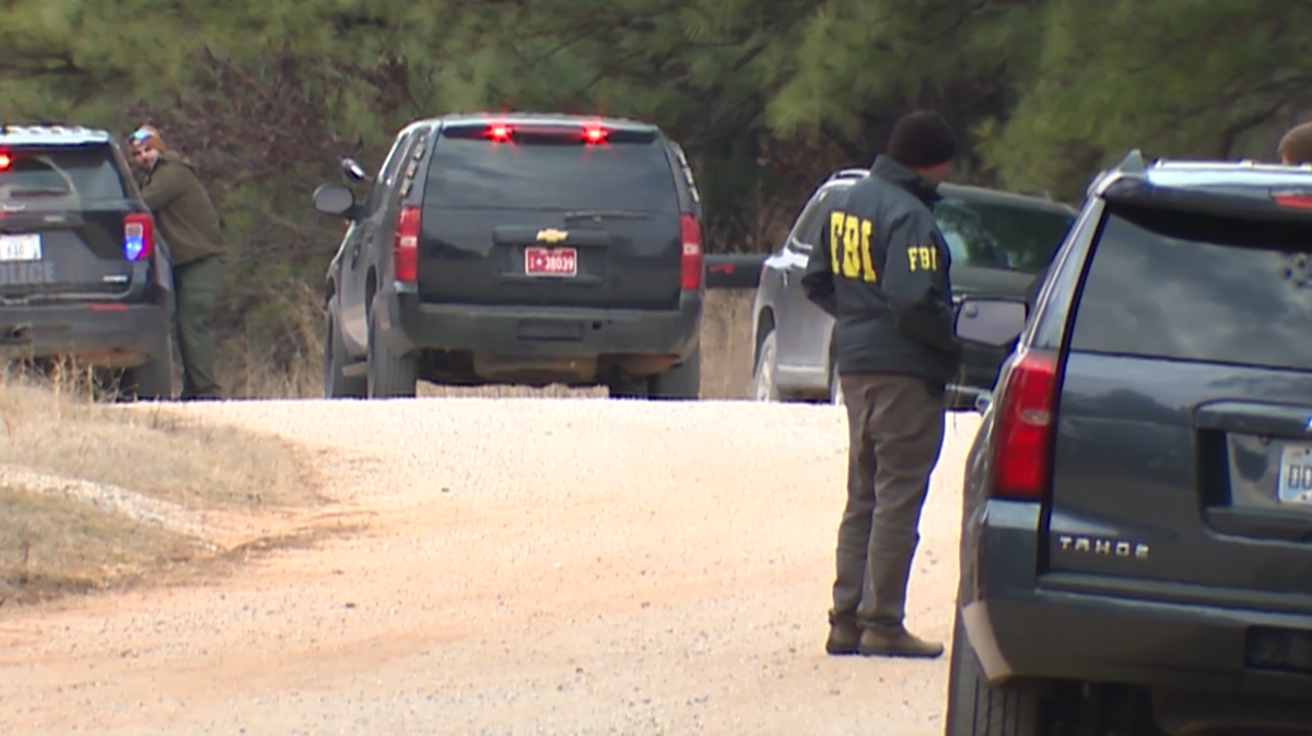 FBI takes man into custody after serving warrant near McLoud