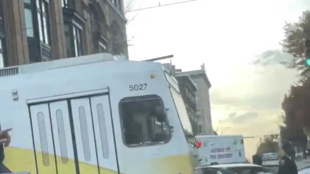 2 adults, 2 juveniles transported to hospital after Light Rail train ...