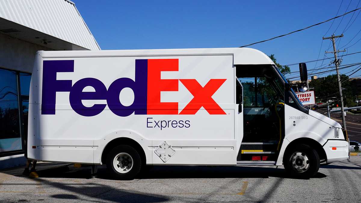 FedEx driver in Greenville accused of stealing from package