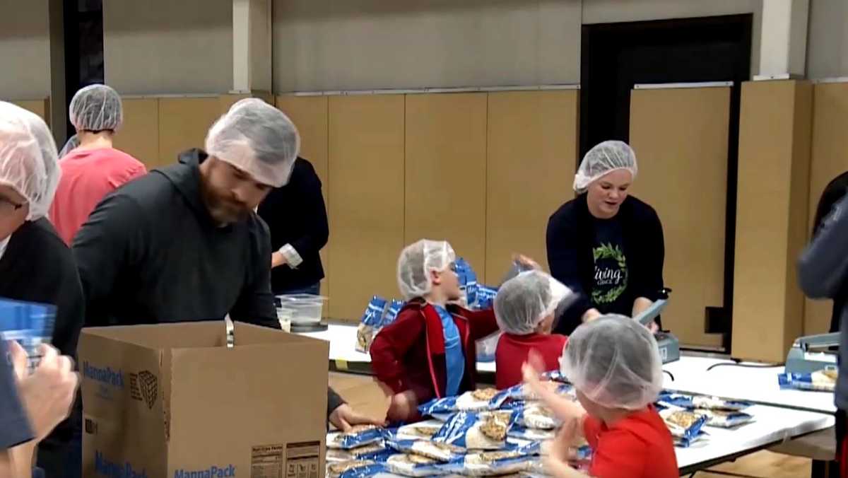 Oklahoma church volunteers pack more than 100,000 meals to feed hungry ...