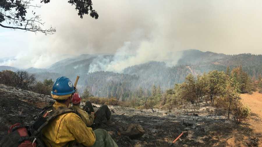 Sierra Nevada forest fire continues to grow near Yosemite