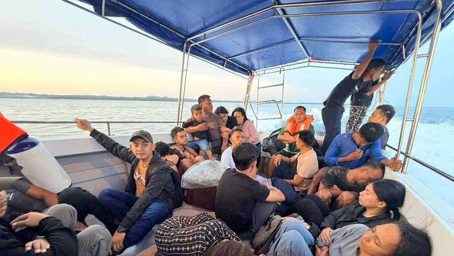 Hundreds rescued from deadly ferry disaster in Philippines