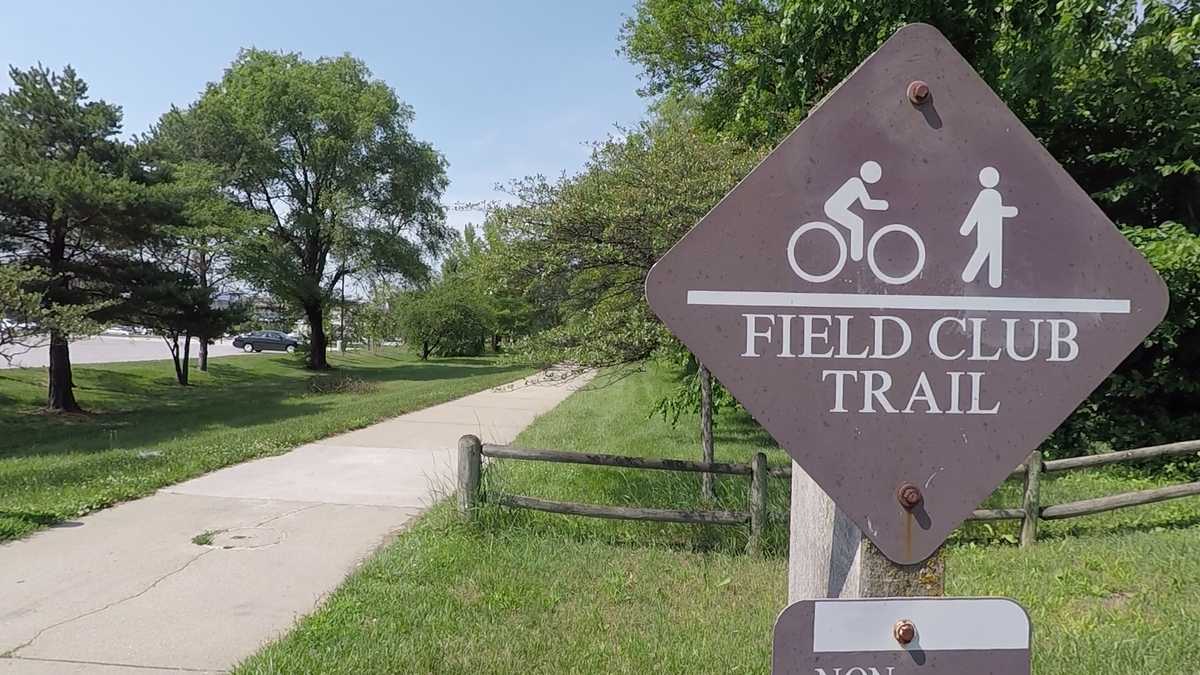 Field Club neighbors tussle over trees and trail space