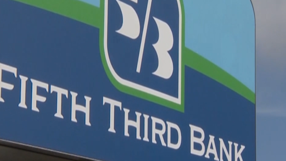 Fifth Third Bank reverses course on Florida school vouchers Fifth Third Bank reverses course on Florida school vouchers