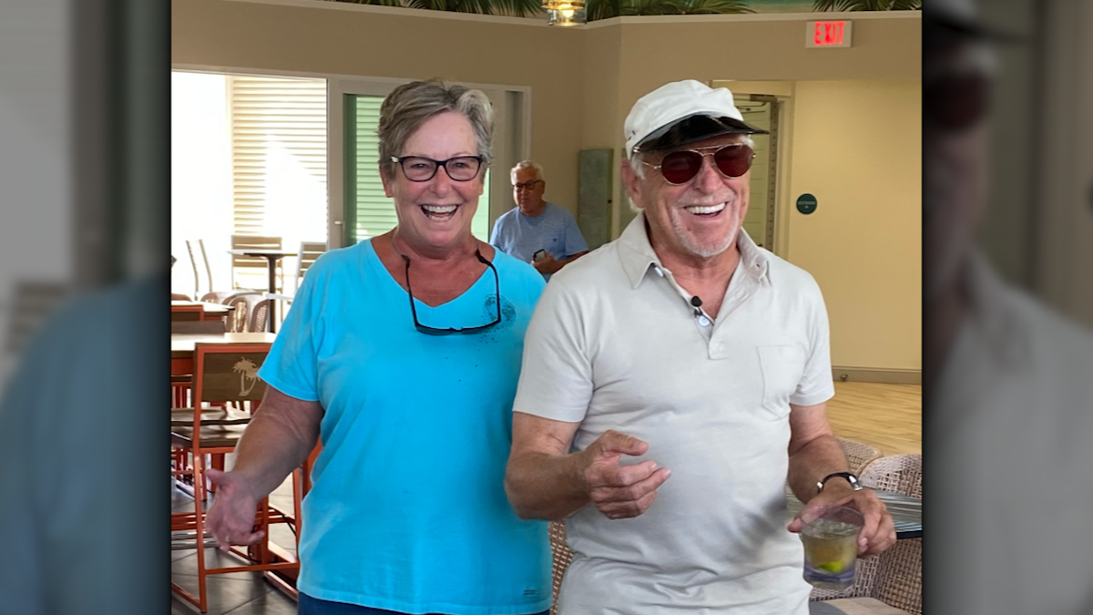 Savannah 'Parrotheads' remember Jimmy Buffett
