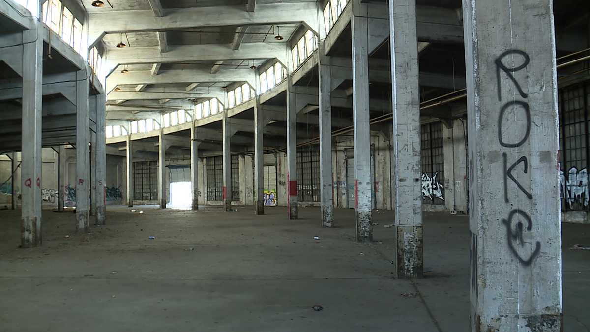 Group hopes to save the old Finley Roundhouse in Birmingham