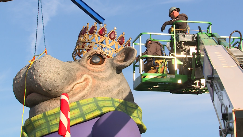 Nutcracker statue featuring Fiona the hippo returns to Cincinnati Zoo