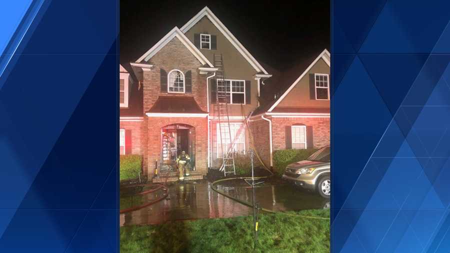 Several fire units respond to house fire in Hoover