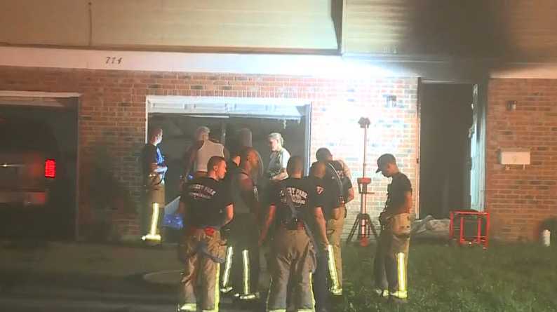 1 injured after fire breaks out in Forest Park, fire officials say