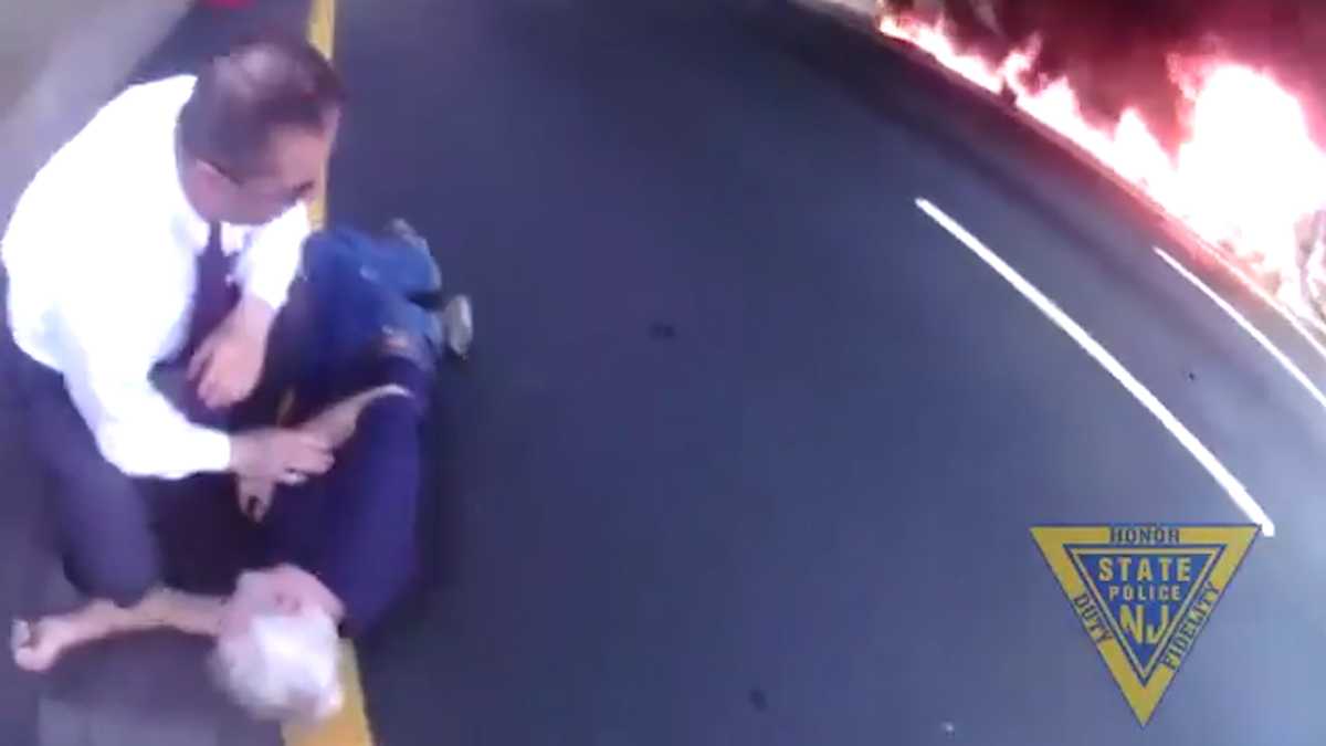 INTENSE VIDEO: Troopers pull man to safety seconds before crashed ...