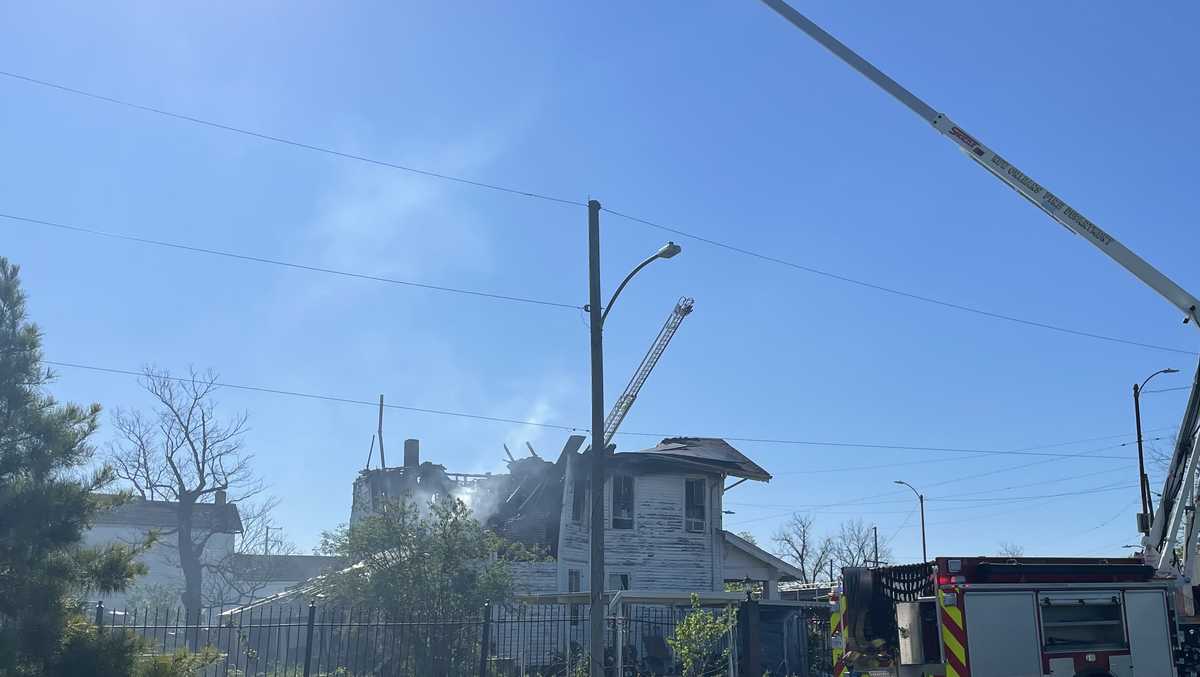 New Orleans firefighters battle Lower 9th Ward fire