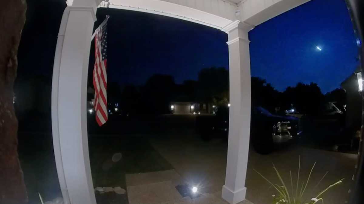 VIDEO: Fireball meteor spotted in Louisville