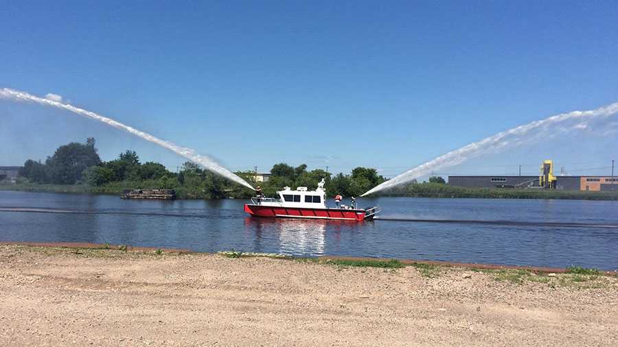 New Pittsburgh fire boat named in honor of former mayor