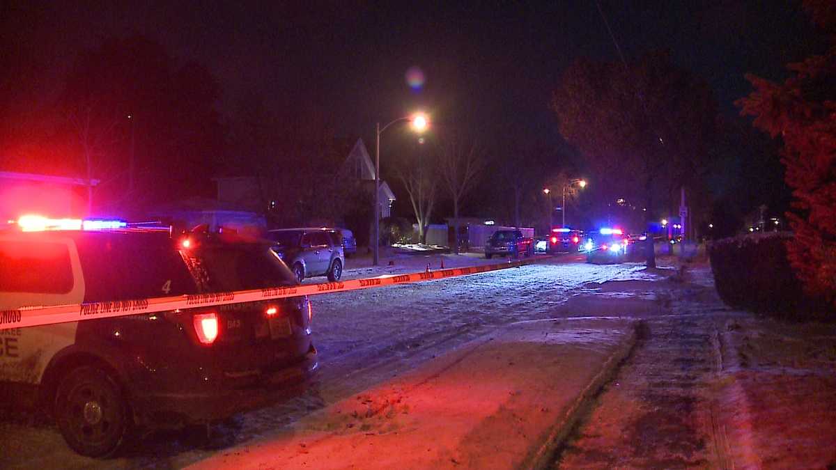 Off-duty Milwaukee firefighter shot in attempted armed robbery