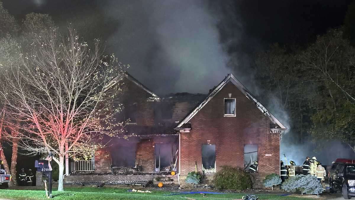 Firefighters battle large house fire in Oldham County subdivision, no ...