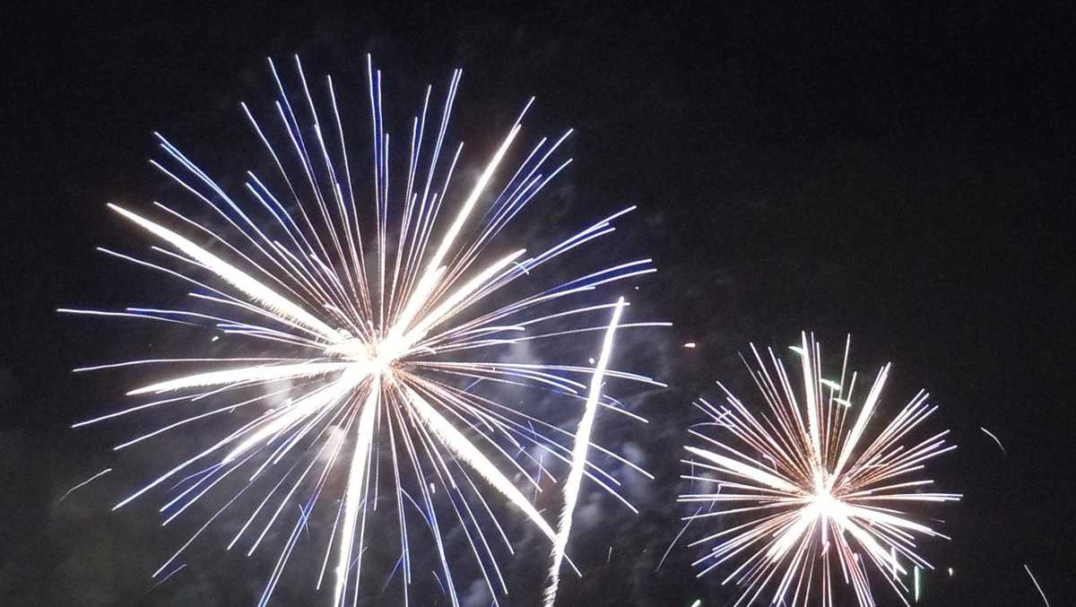 Florida fireworks celebration live Monday night