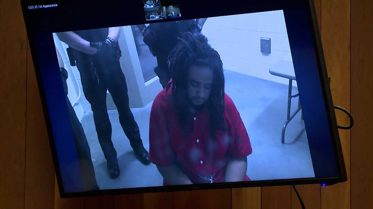 Suspect in Greensboro police officer's shooting death makes first ...